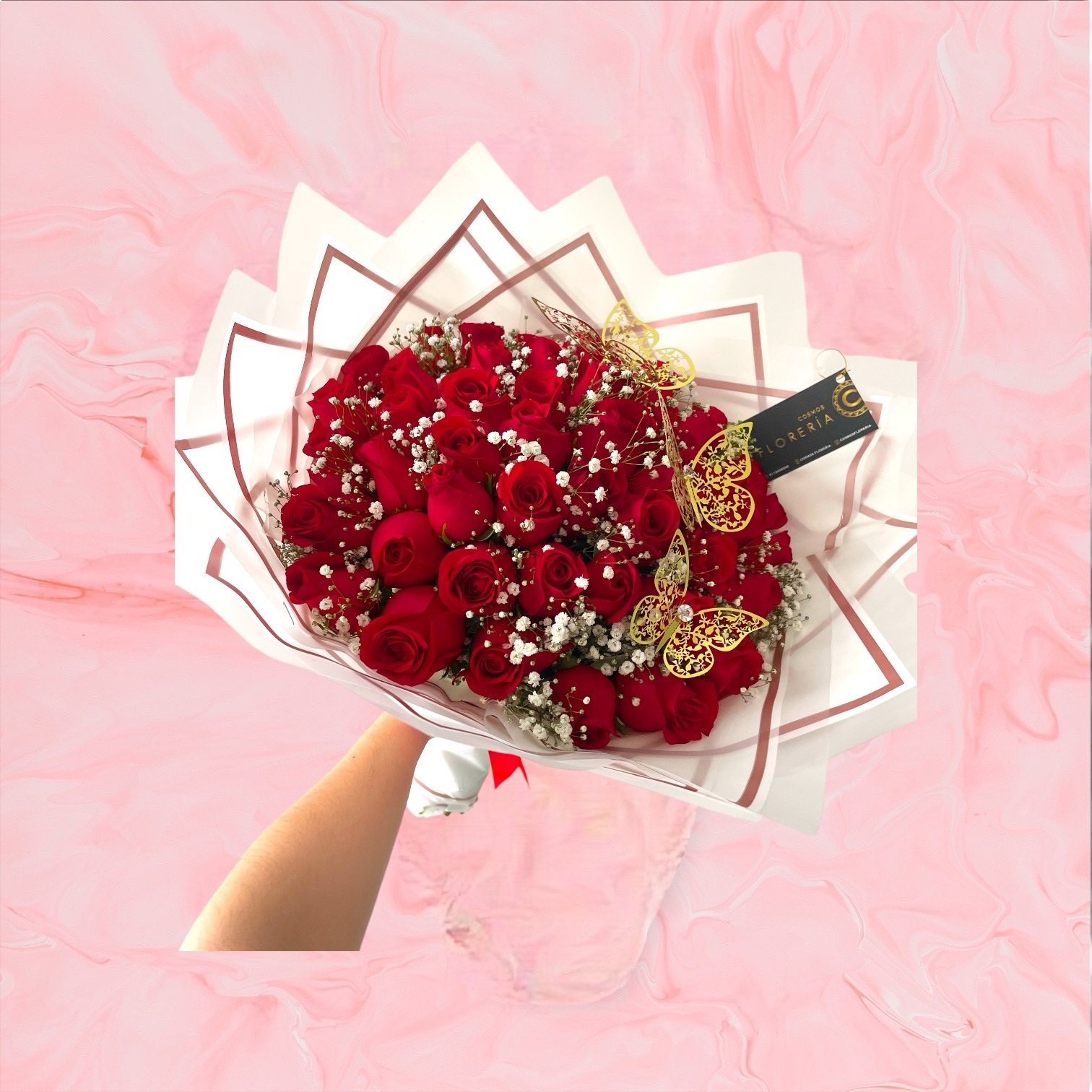 Ramo 48 Rosas, Baby Y Mariposas – Cosmos Floreria